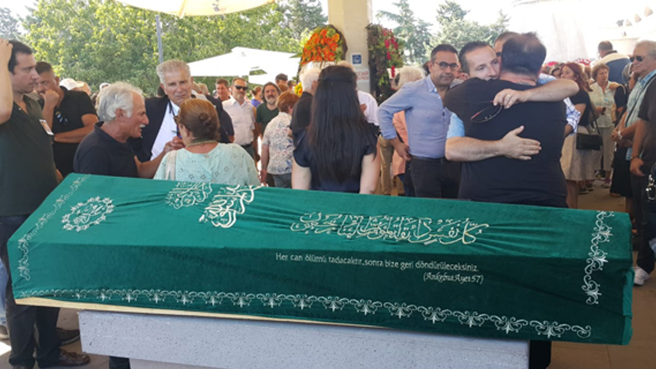 Umur Bugay son yolculuğuna uğurlandı. - KRT TV