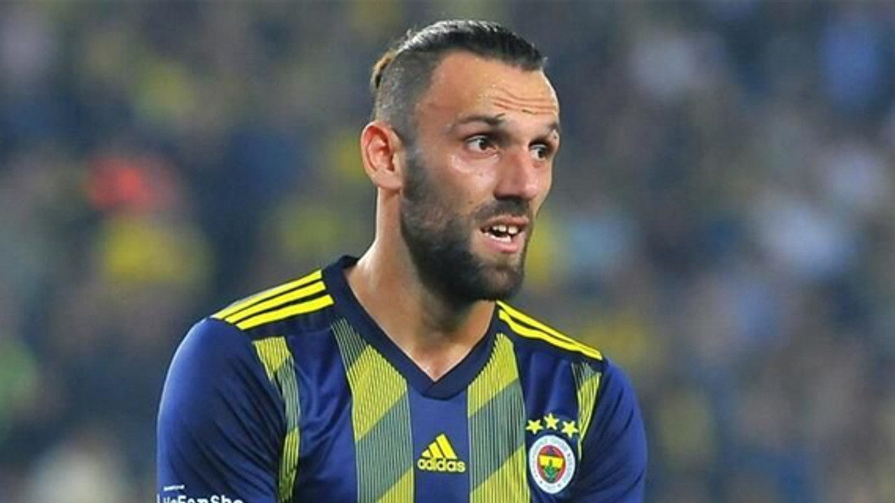 Beşiktaş derbisinde kırmızı kart gören Vedat Muriqi'nin cezası belli ...