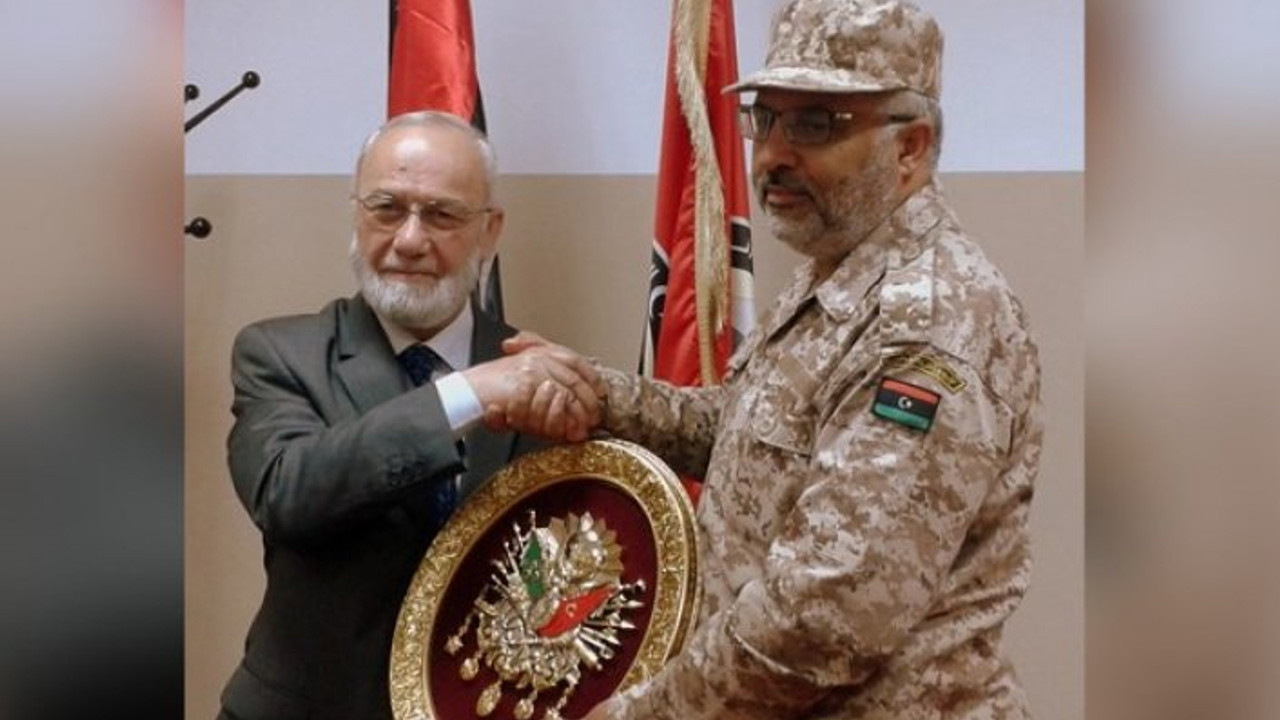 SADAT’ın ortağı Mehmet Naci Efe: Silah satıyoruz - KRT TV